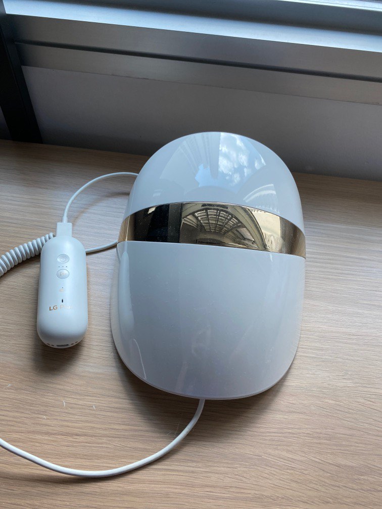 LG Pra. L Derma LED Mask (BWL1), Beauty & Personal Care, Face, Face ...