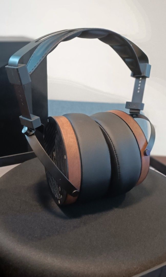M1060 Planars from Monolith, Audio, Headphones & Headsets on Carousell