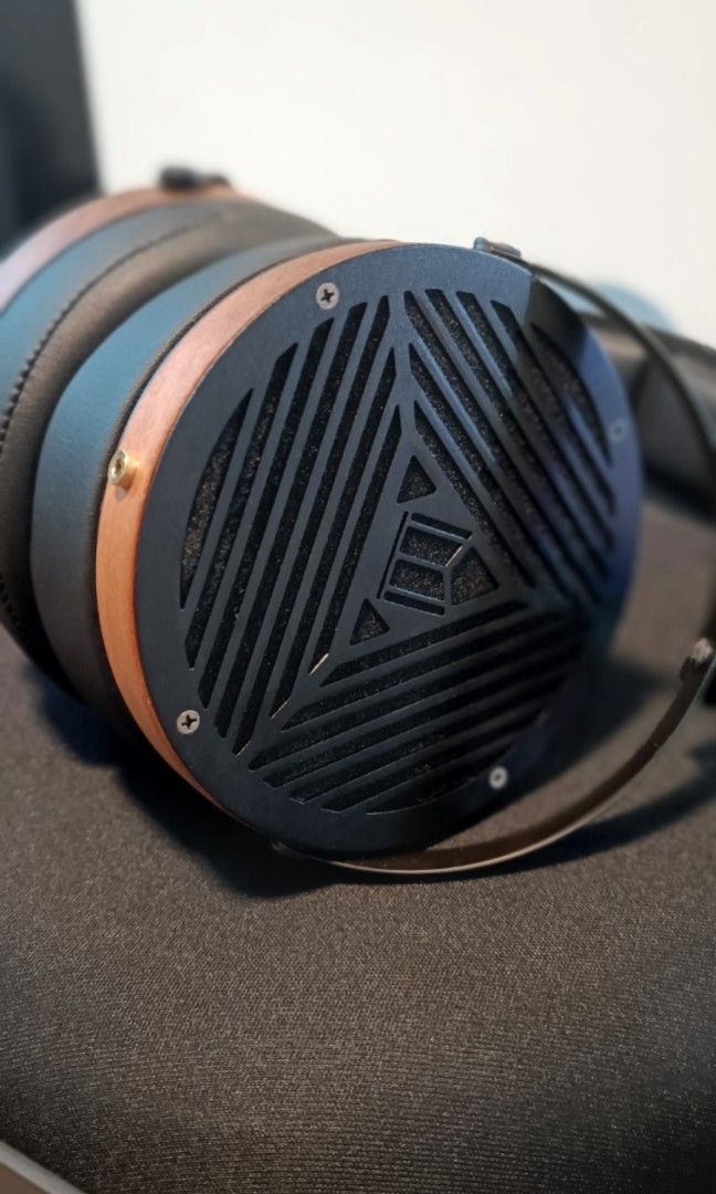 M1060 Planars from Monolith, Audio, Headphones & Headsets on Carousell