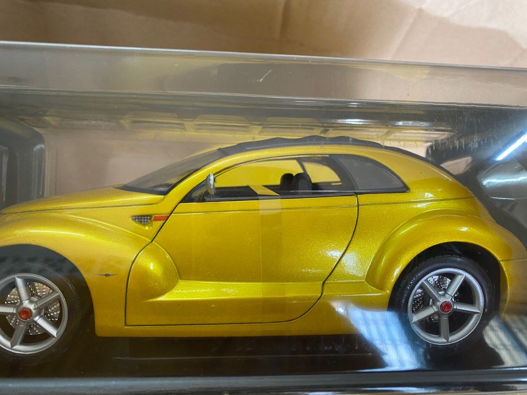 Maisto Chrysler Pronto Cruizer (Original Concept Version) - 1:18 scale ...