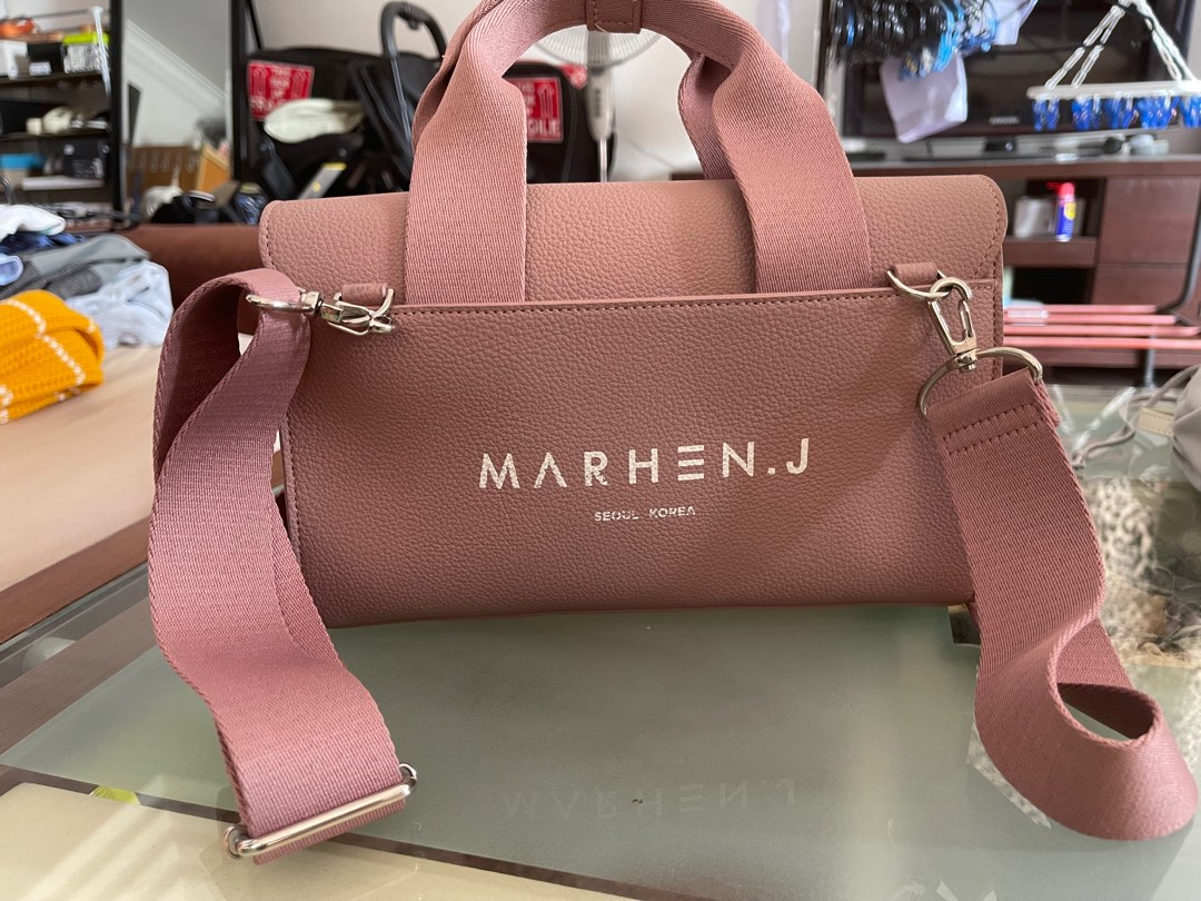 Marhen.J, Women's Fashion, Bags & Wallets, Cross-body Bags on Carousell