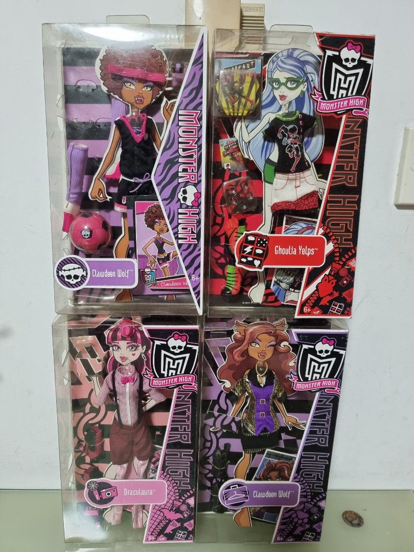 Monster High doll Fashion pack, Hobbies & Toys, Toys & Games on Carousell