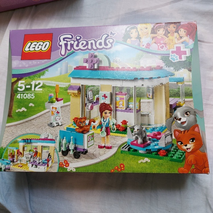 Original Lego Friends 41085 (Vet Clinic), Hobbies & Toys, Toys & Games ...