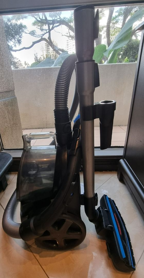 Philips FC9350/61 PowerPro Compact Bagless Vacuum Cleaner, TV & Home ...