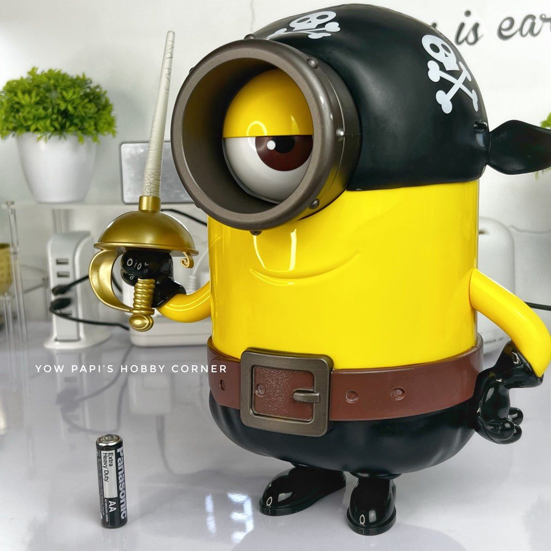 RARE PIRATE MINION - POPCORN BUCKET - UNIVERSAL STUDIOS, Hobbies & Toys ...