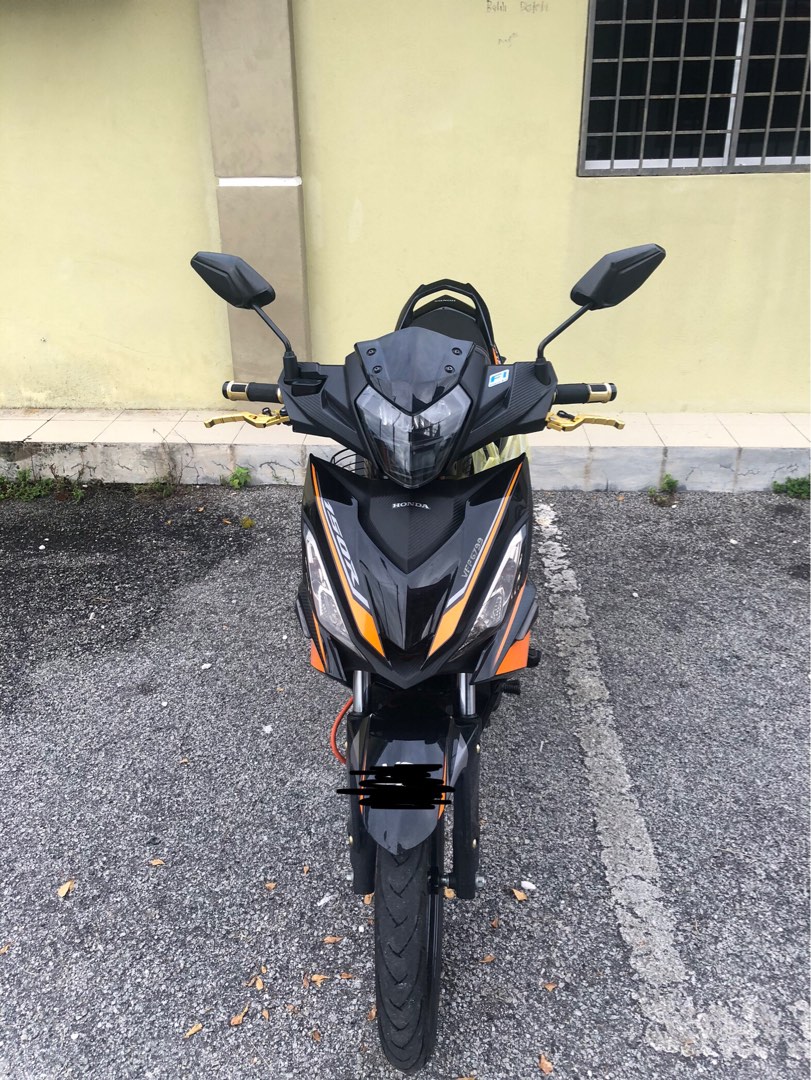 Rs 150 v2, Motorbikes on Carousell