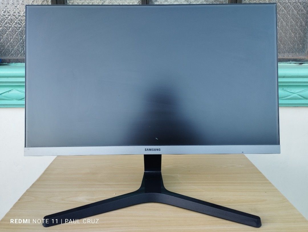 Samsung Frameless Gaming Computer Monitor on Carousell