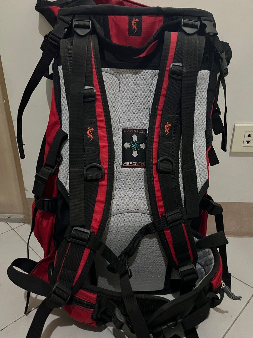 Sandugo Hiking Bag Khumbu 40L, Men's Fashion, Bags, Backpacks on Carousell