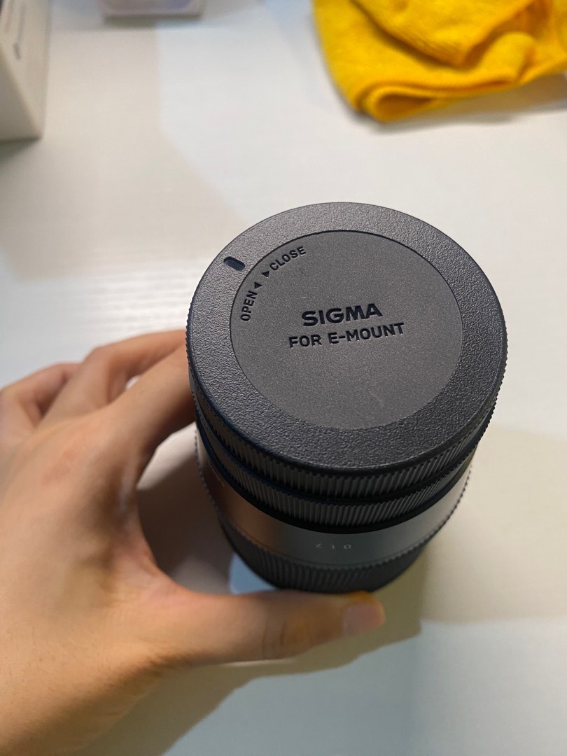 Sigma wide angle lens 16mm F1.4, Photography, Lens & Kits on Carousell