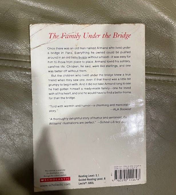 The Family Under the Bridge Natalie Savage Carlson, Hobbies & Toys ...