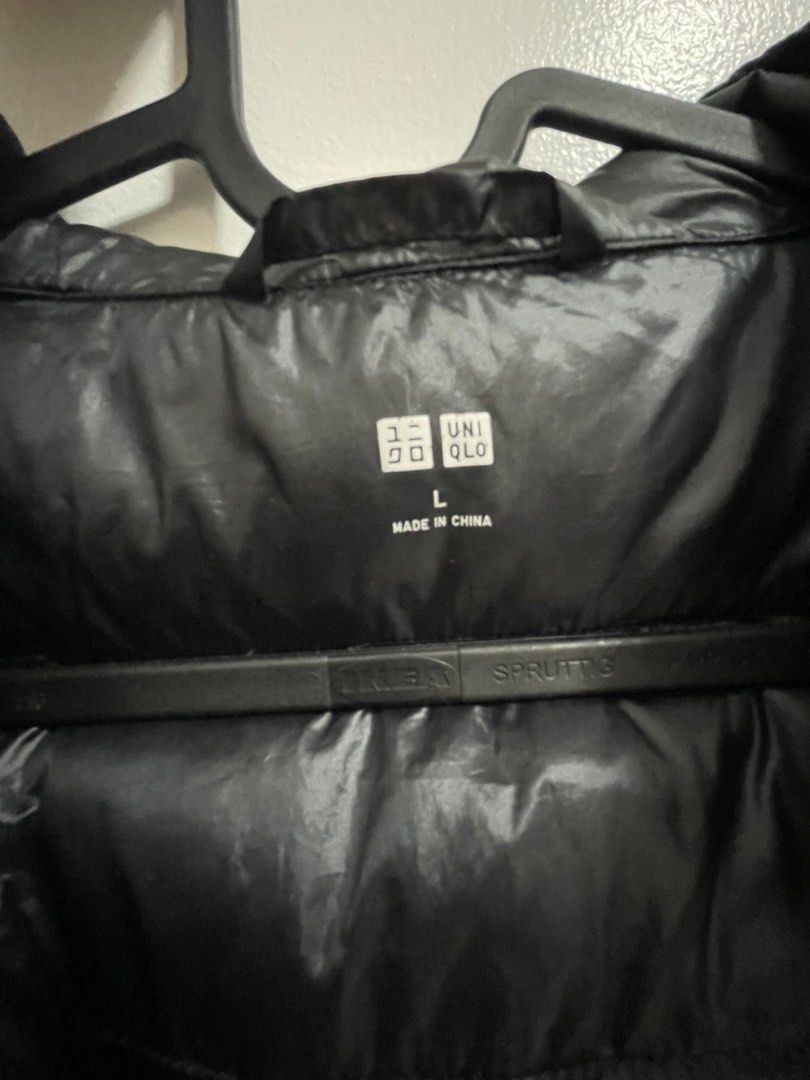 Uniqlo puff jacket on Carousell