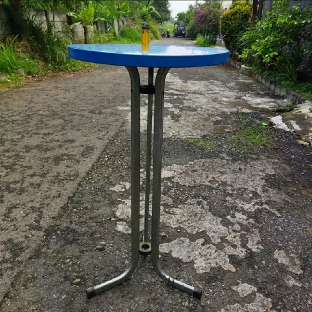 Vintage Meja Tinggi bahan Plat Besi, Antik, Furnitur di Carousell