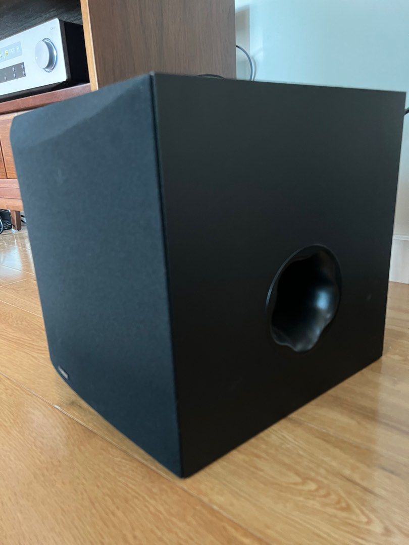 Yamaha subwoofer NS-SW100, Audio, Soundbars, Speakers & Amplifiers on ...