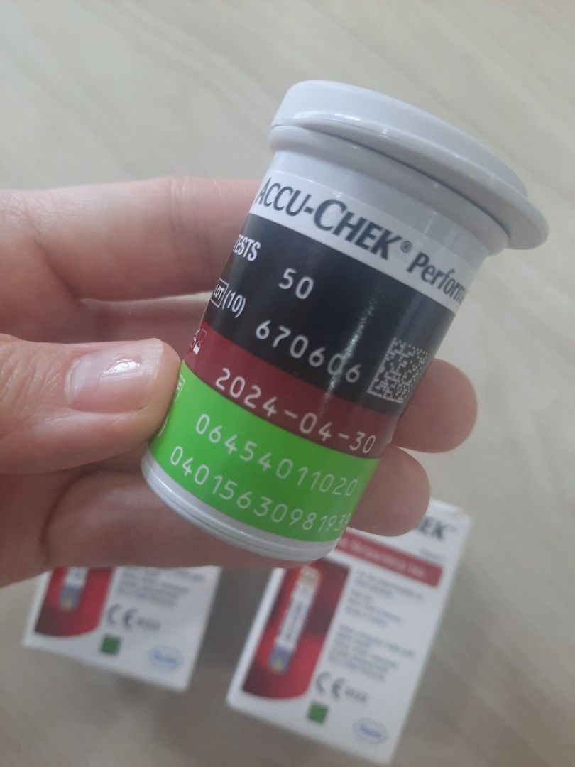 Accu-check performa test strip 100s, Health & Nutrition, Medical ...