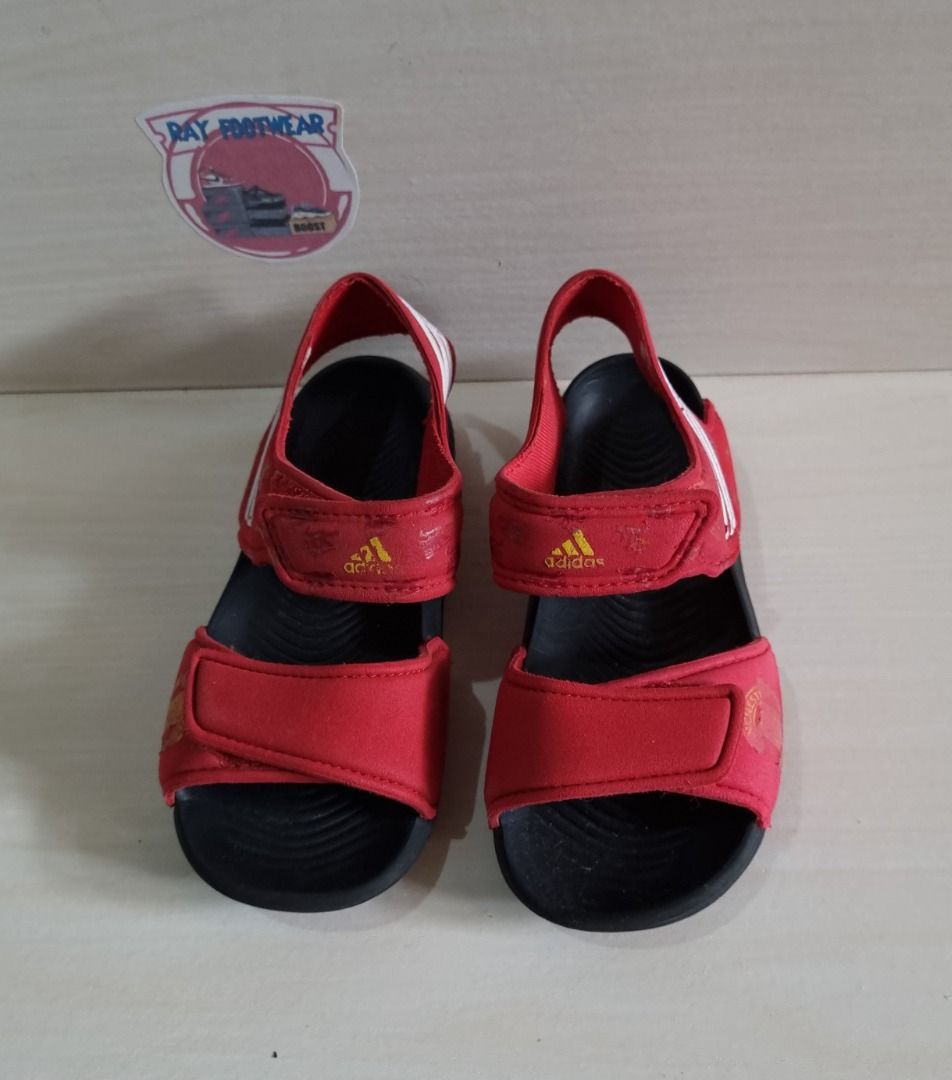 Adidas Sandal MUFC Akwah 1 AF4370, Bayi & Anak, Baju Anak Laki-laki, 1 ...