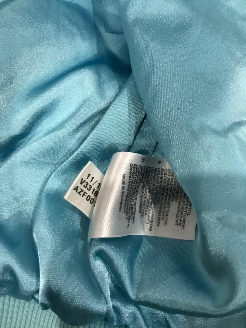 Adidas varsiti jacket Big logo ( pit 19/L 21.5), Women's Fashion, Coats ...