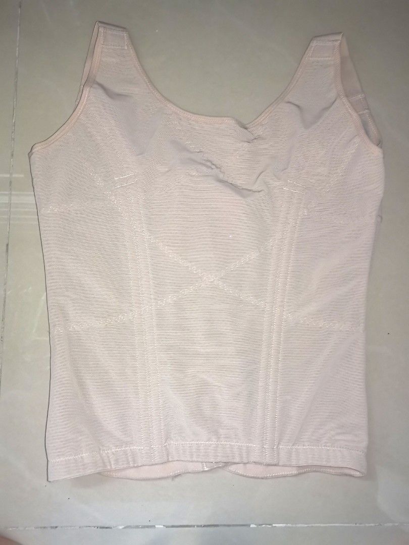 Adjusting Innerwear, Women's Fashion, New Undergarments & Loungewear on ...