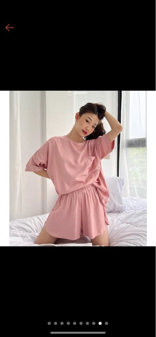 Atasan wanita oversized coma by modelano, Fesyen Wanita, Pakaian Wanita, Atasan di Carousell