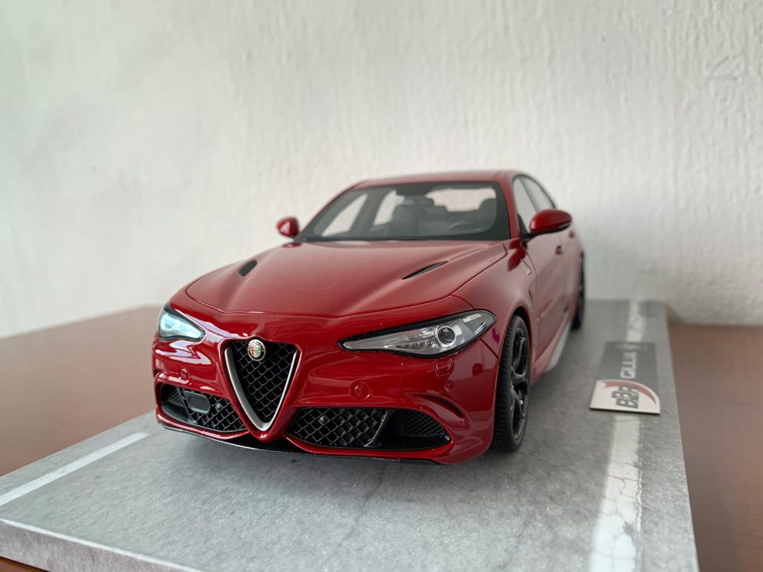 1:18 BBR Alfa Romeo Giulia QV (Rosso Competizione), Hobbies & Toys ...