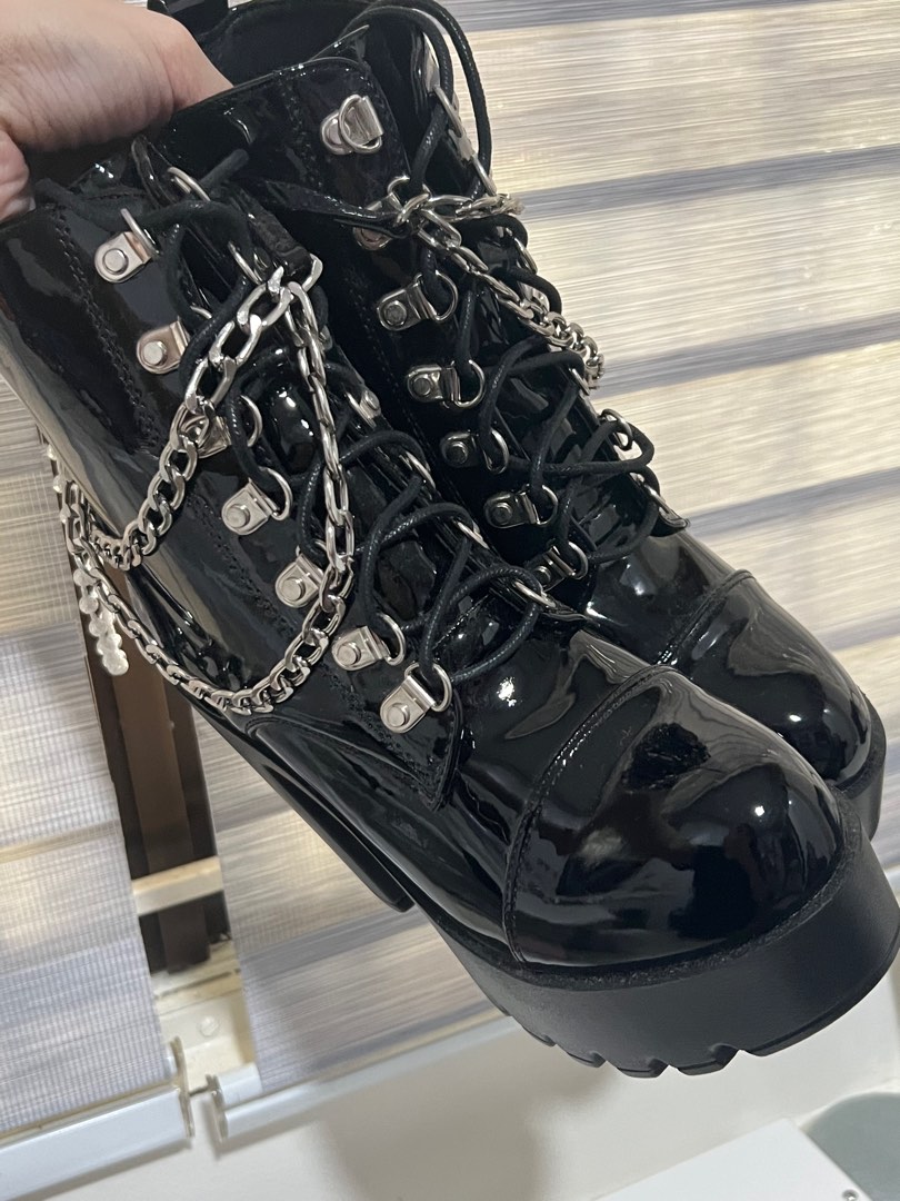 Boots with chains (goth grunge rock gothic) aesthetic size 35, Women's ...