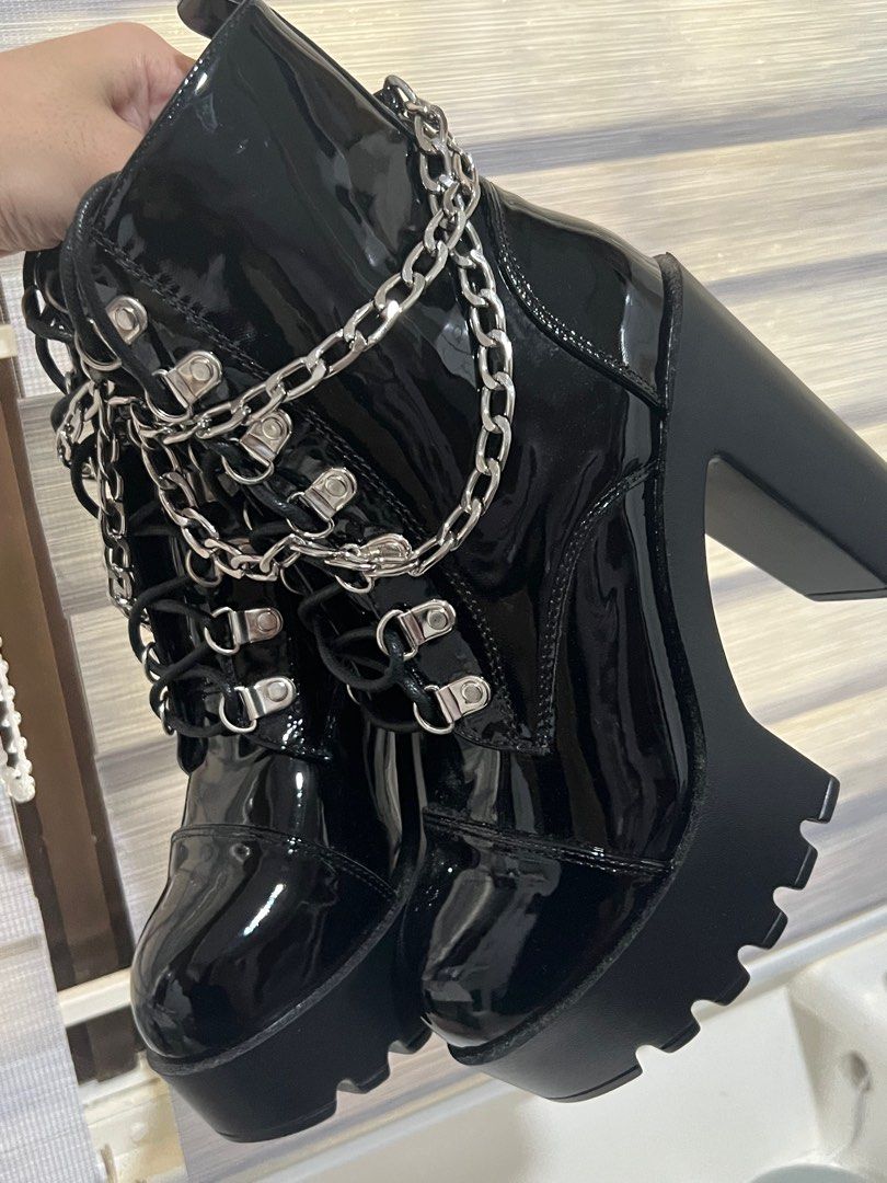 Boots with chains (goth grunge rock gothic) aesthetic size 35, Women's ...
