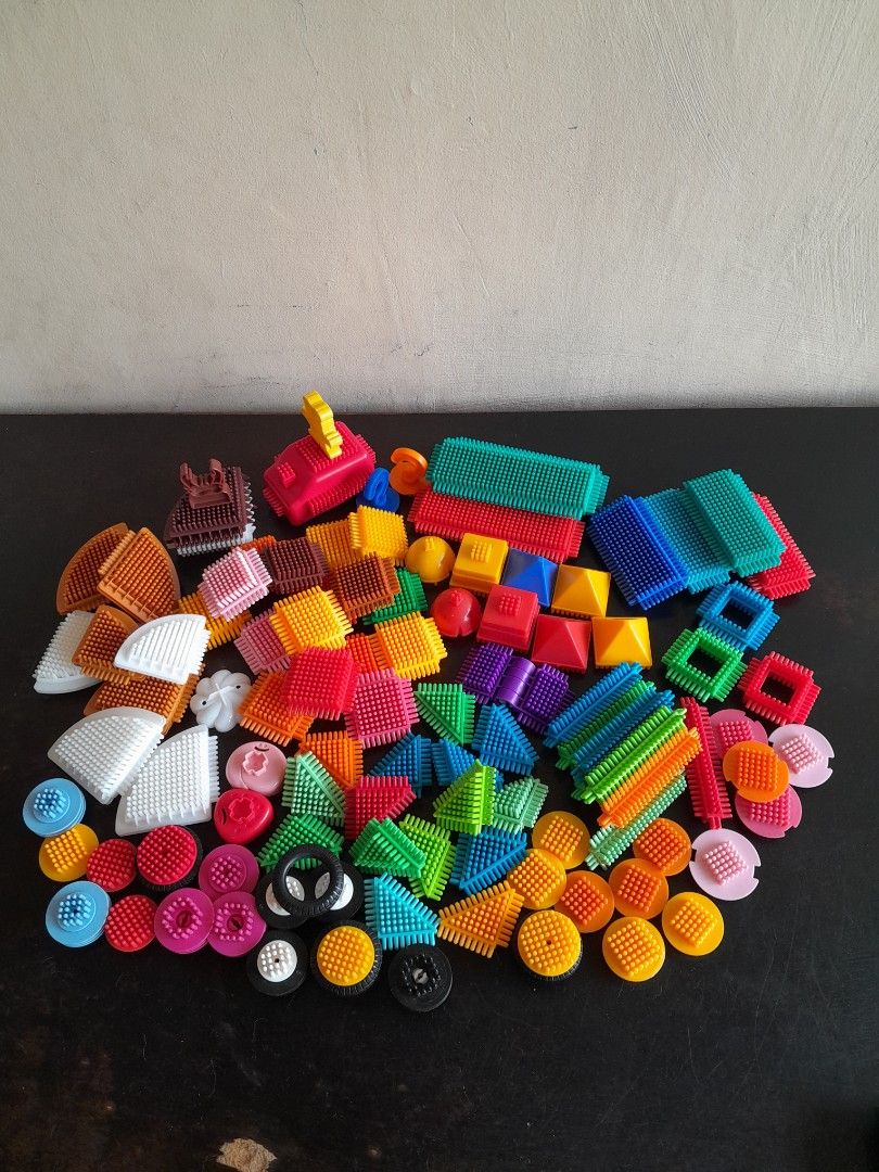 Bristle Blocks, Hobbies & Toys, Toys & Games on Carousell