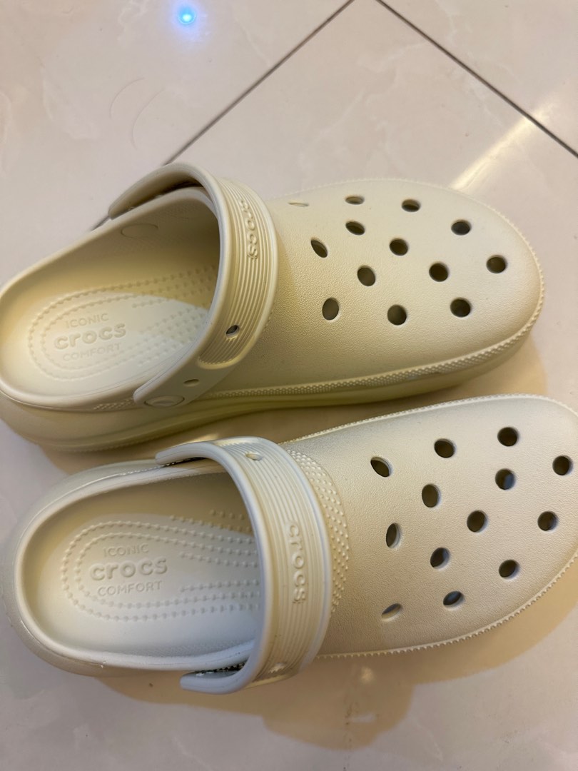 Crocs Classic Crush Clog in Bone M6W8, Women's Fashion, Footwear ...