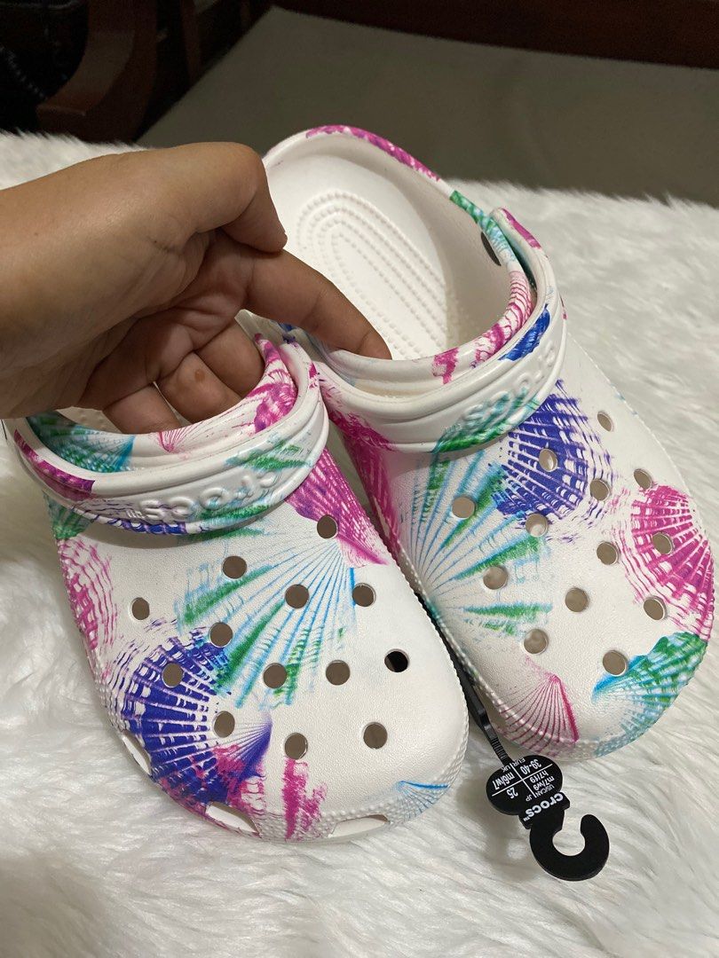 Crocs Classic Cyber Beach Clog, Women's Fashion, Footwear, Slippers and ...