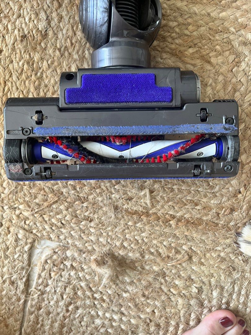 Dyson DC46 turbinehead vacuum, 家庭電器, 吸塵機 ＆ 家居清潔電器 - Carousell