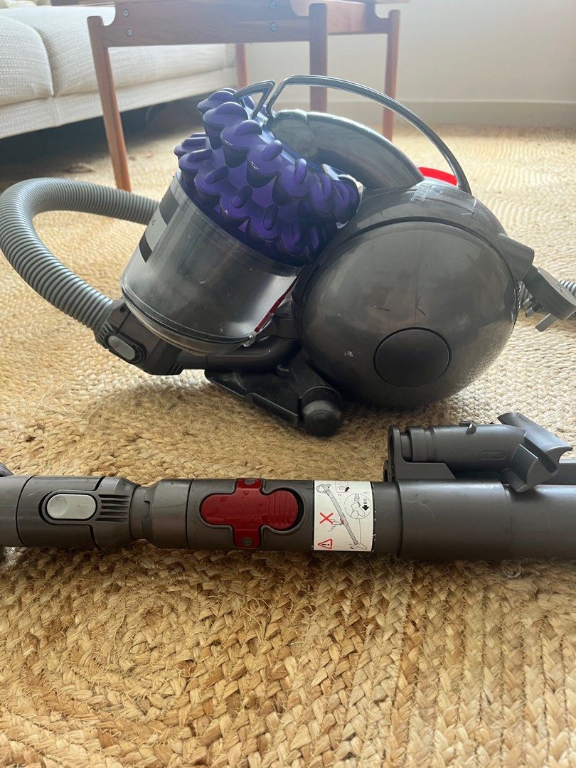 Dyson DC46 turbinehead vacuum, 家庭電器, 吸塵機 ＆ 家居清潔電器 - Carousell