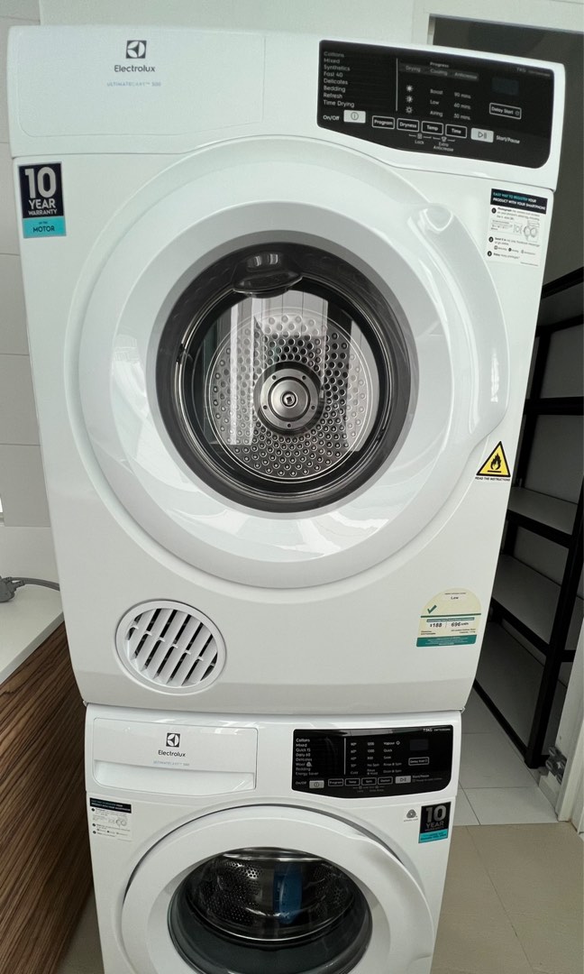 Elextrolux UltimateCare 500 Washing Machine + Dryer, TV & Home ...