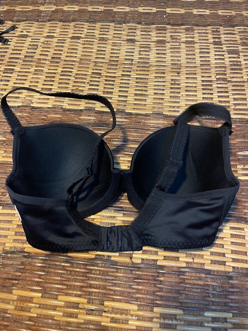 Freya 30F/32E, Women's Fashion, New Undergarments & Loungewear on Carousell