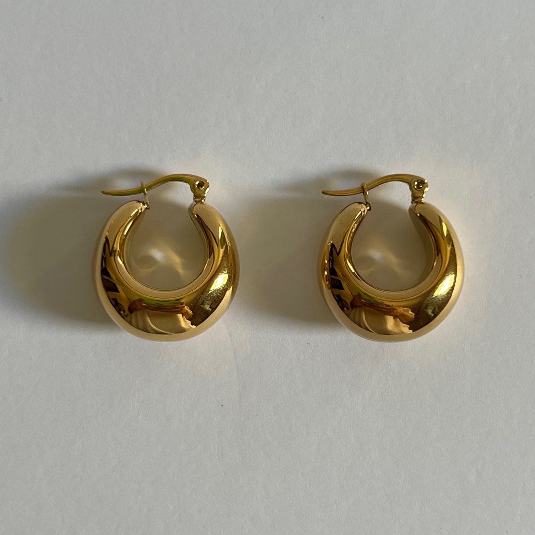 Hera hoops, Women's Fashion, Jewelry & Organizers, Earrings on Carousell
