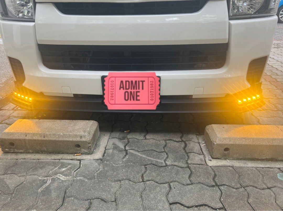 Hiace front lip with LED lights for standard roof, Car Accessories ...