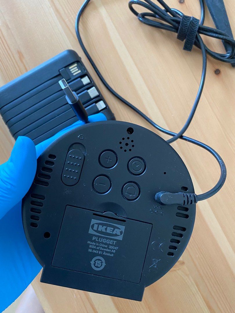 IKEA PLUGGET 鬧鐘 USB電子鬧鐘, 傢俬＆家居, 家居裝飾, 時鐘 - Carousell