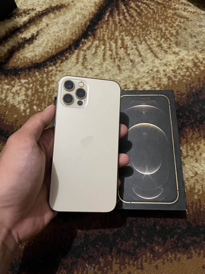 iphone 12 pro 256 gb like a new, Telepon Seluler & Tablet, iPhone, iPhone 12 Series di Carousell