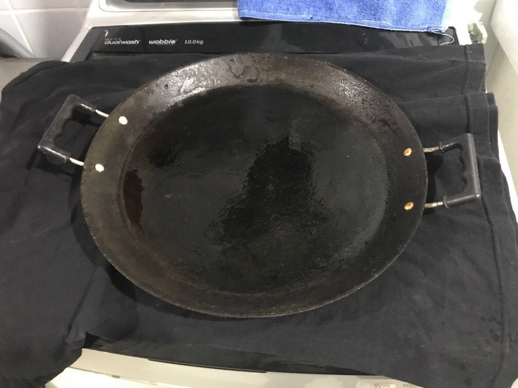Iron pan, hot pan, bbq pan, flat pan, TV & Home Appliances, Irons ...