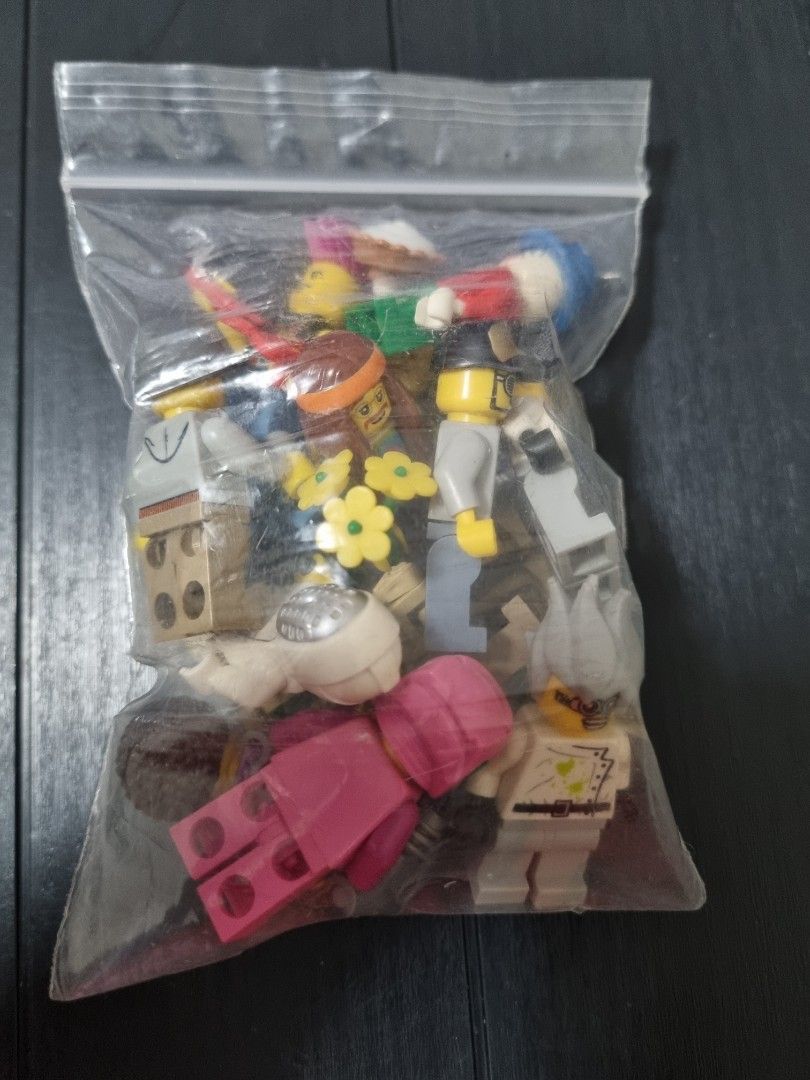 Lego Random Minifigures, Hobbies & Toys, Toys & Games on Carousell
