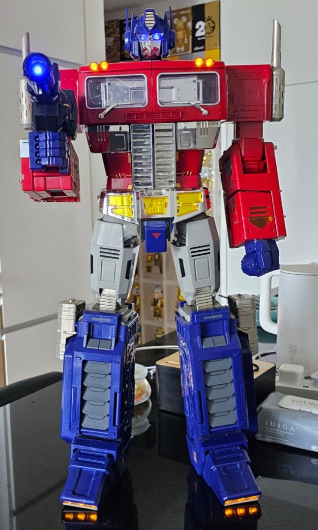 Lewin Resources Lewin-01 Atlas (71cm Transformers Autobot Leader ...