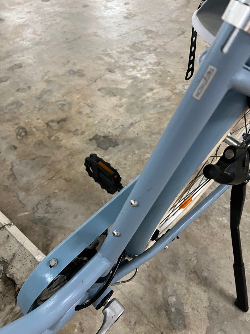 Low frame City Bike Elops 520 with child seat, Sports Equipment ...