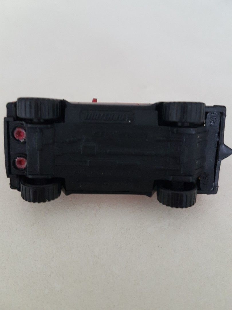 Matchbox 1997 Jeep Cherokee, Hobbies & Toys, Toys & Games on Carousell