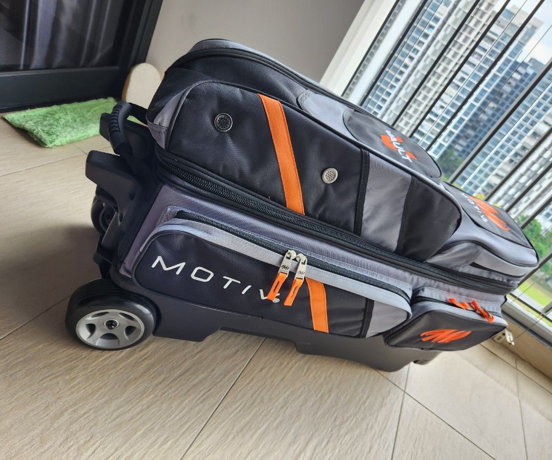 Motiv 3 Ball Vault bag, Sports Equipment, Other Sports Equipment and ...