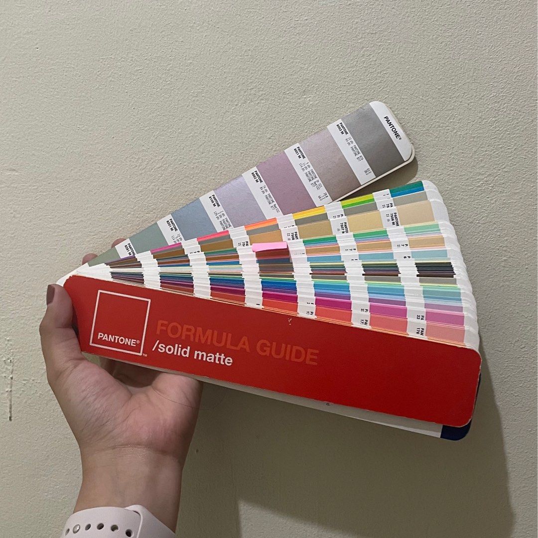 PANTONE Formula Guide Solid Matte, Buku & Alat Tulis, Alat Tulis di ...