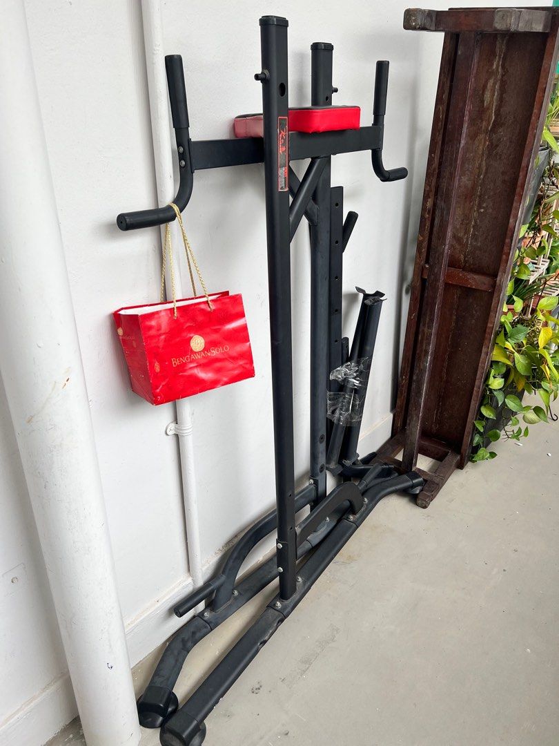 Pull up and dip station, Sports Equipment, Exercise & Fitness, Cardio ...