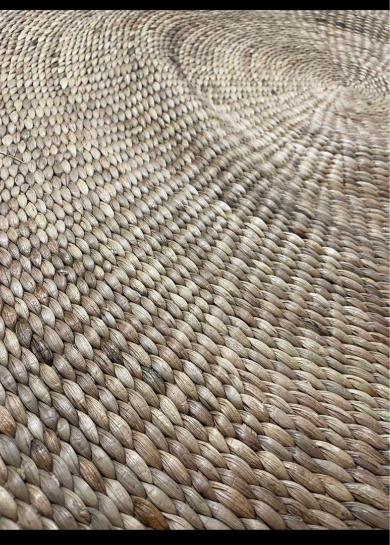 Rattan carpet Bangi 6feet, Furniture & Home Living, Home Decor, Carpets ...