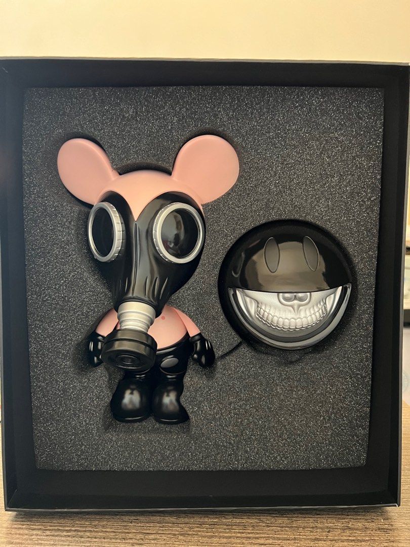 Ron English Pop Art Series Mouse Mask, 興趣及遊戲, 玩具 & 遊戲類 - Carousell