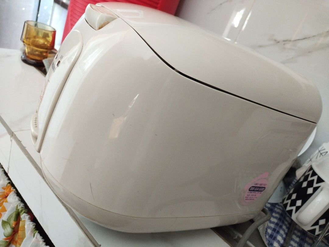 Samsung brand rice cooker 10 cups capacity, TV & Home Appliances ...