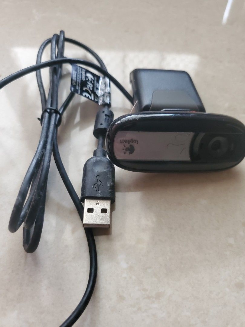 Samsung charger and adaptor, logitech usb webcam, Computers & Tech ...