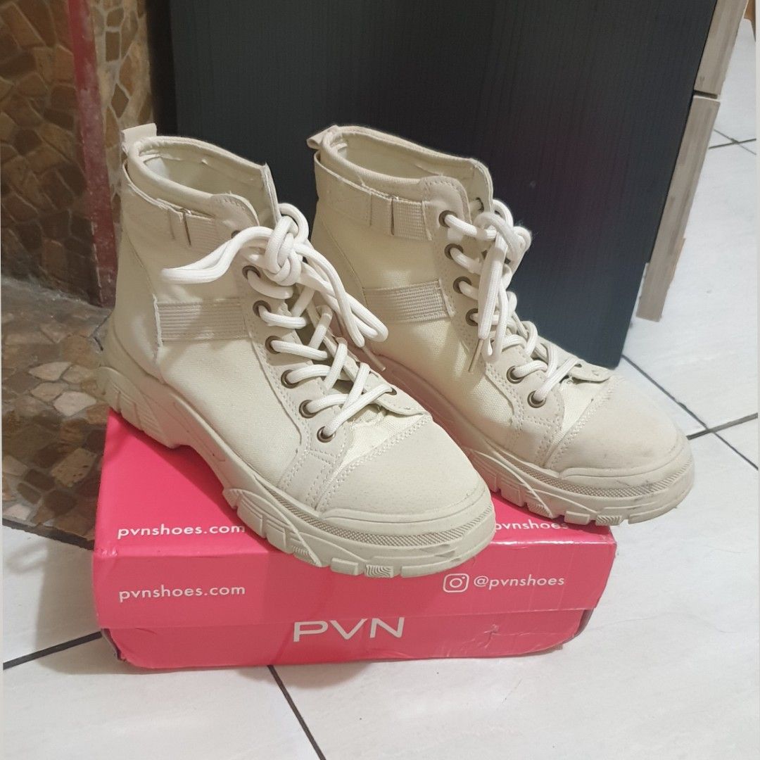 Sepatu PVN / Sepatu Boots, Fesyen Wanita, Sepatu di Carousell
