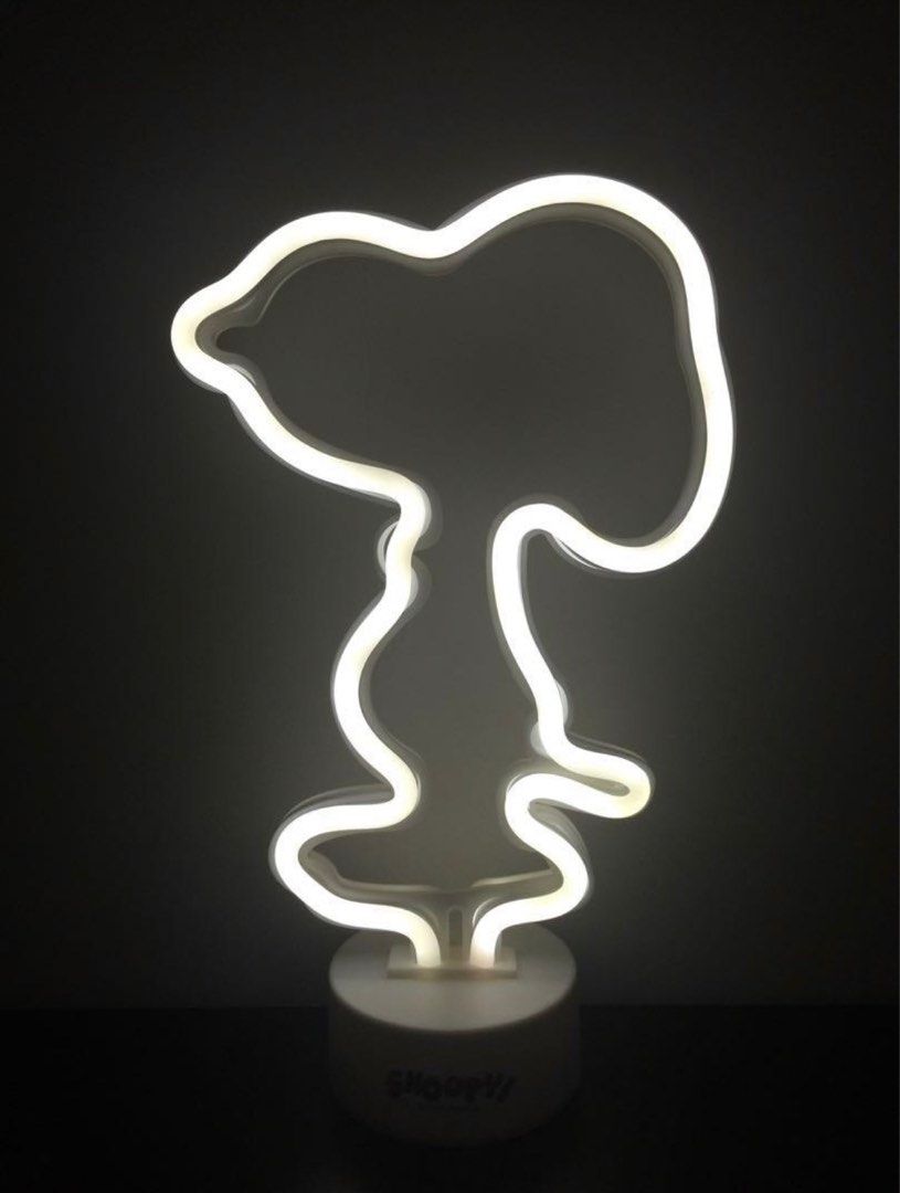 Snoopy LED light 霓虹燈 夜燈, 傢俬＆家居, 燈飾及風扇, 燈飾 - Carousell